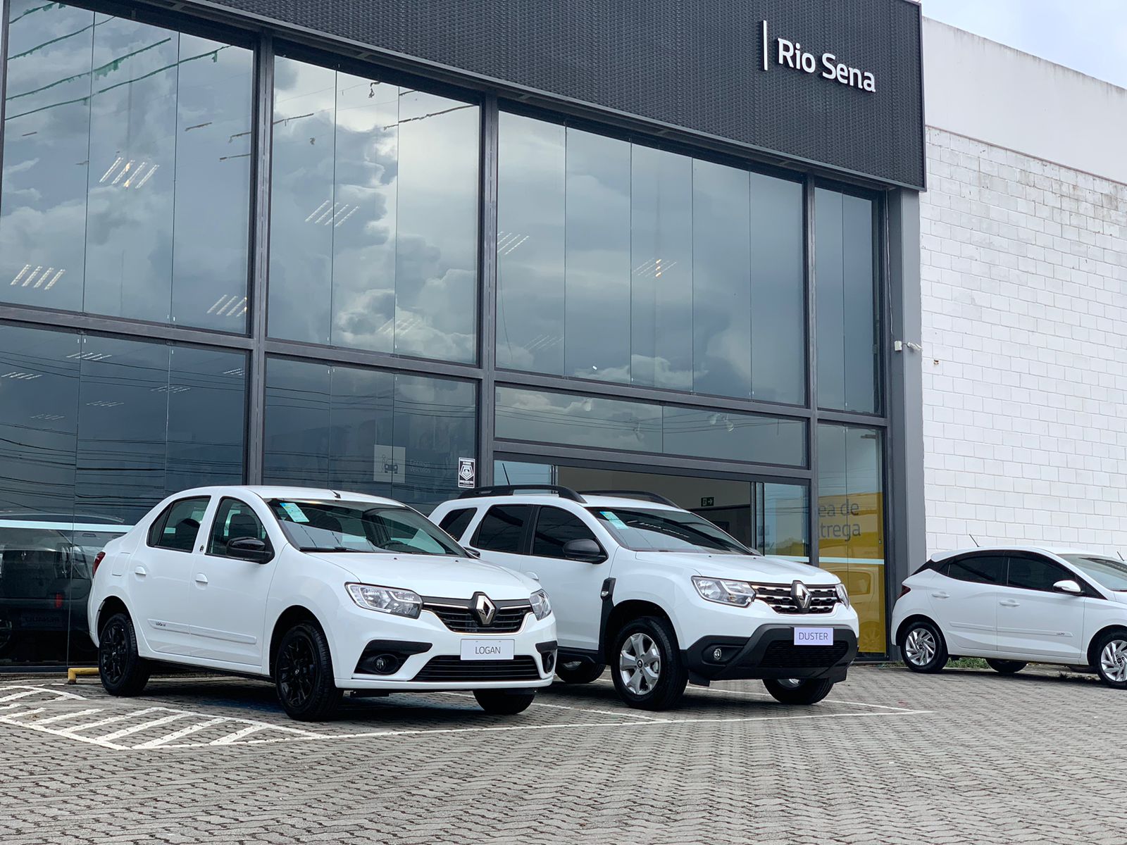 Home | Rio Sena | Renault