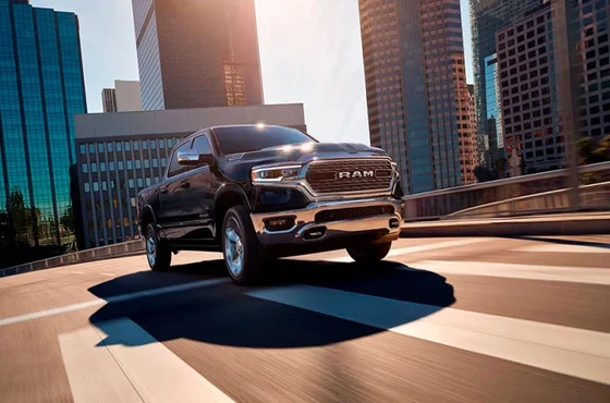Ram 1500: Potência V8 e Luxo em Versões Rebel e Limited